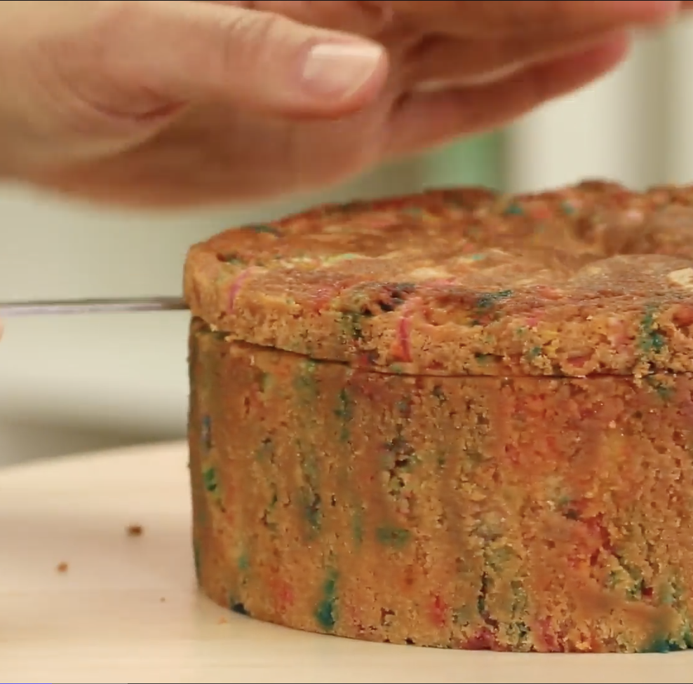 KitKat Mega Cake | Best Mega Cake Recipe | Yolanda Gampp - HOW TO CAKE IT