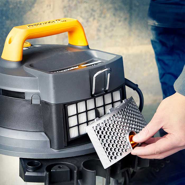 Vacmaster WD L20 240V Dust Extractor | Industrial Wet and Dry Vacuum ...