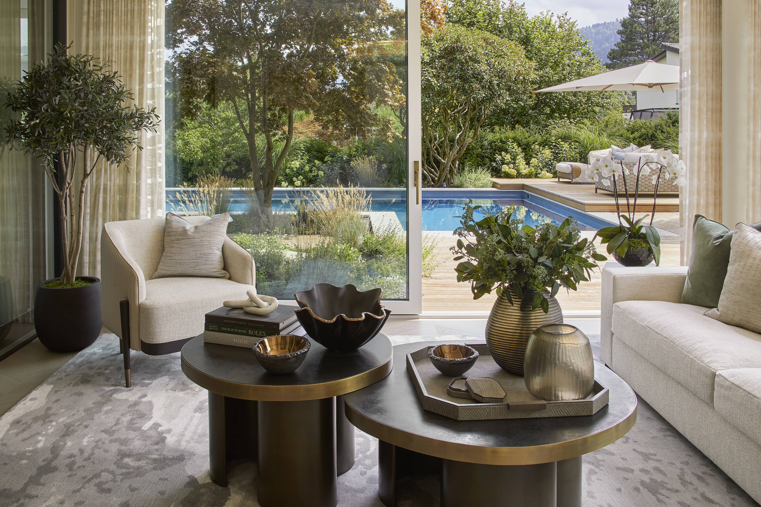 Step Inside Our Swiss Lakehouse – Laura Hammett Living