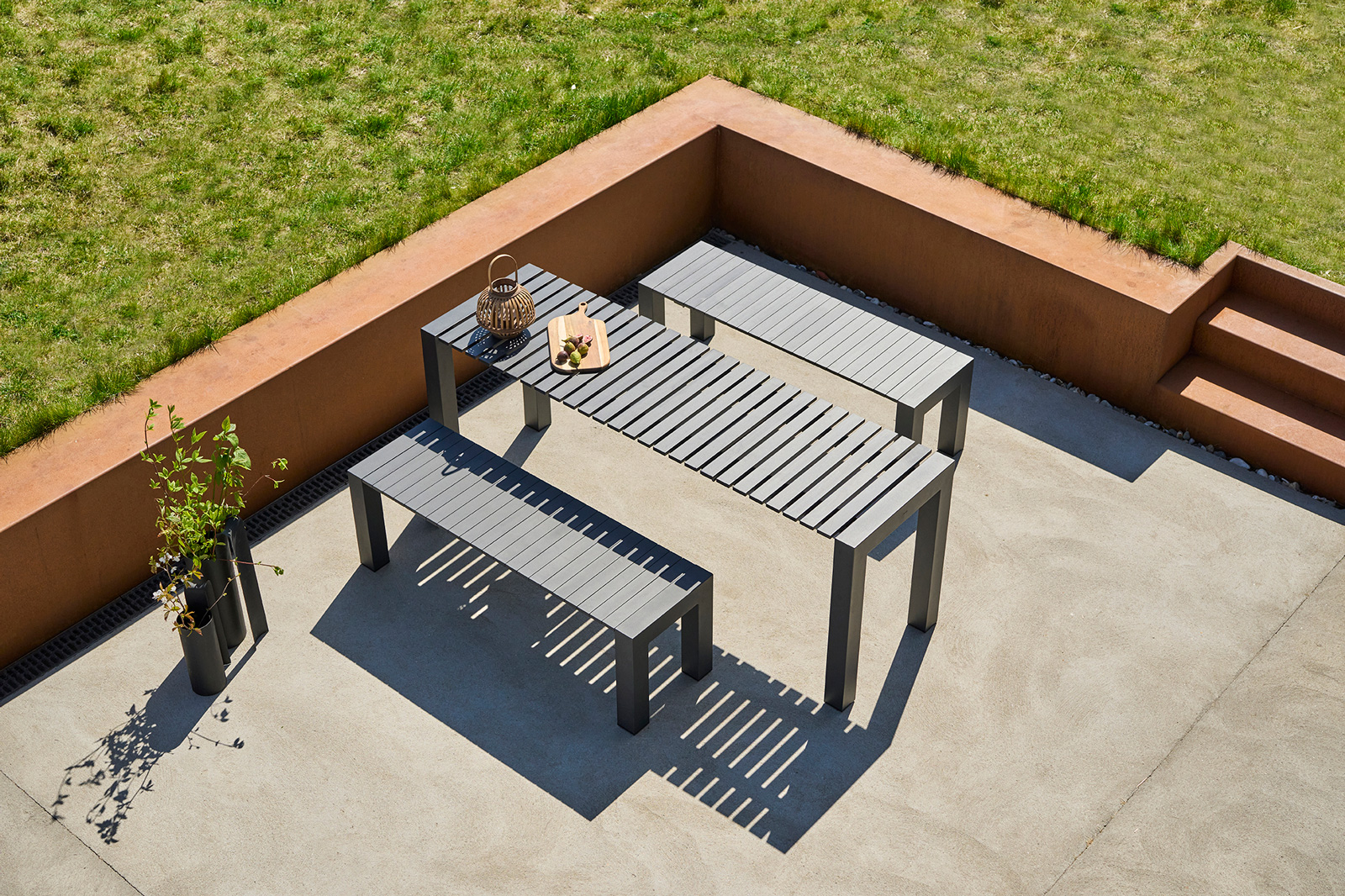 Mindo 111 Extendable Bench – Trit House