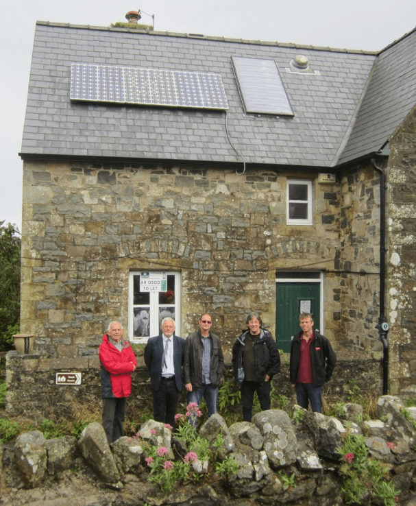 UK's Smallest Power Station – Wind & Sun